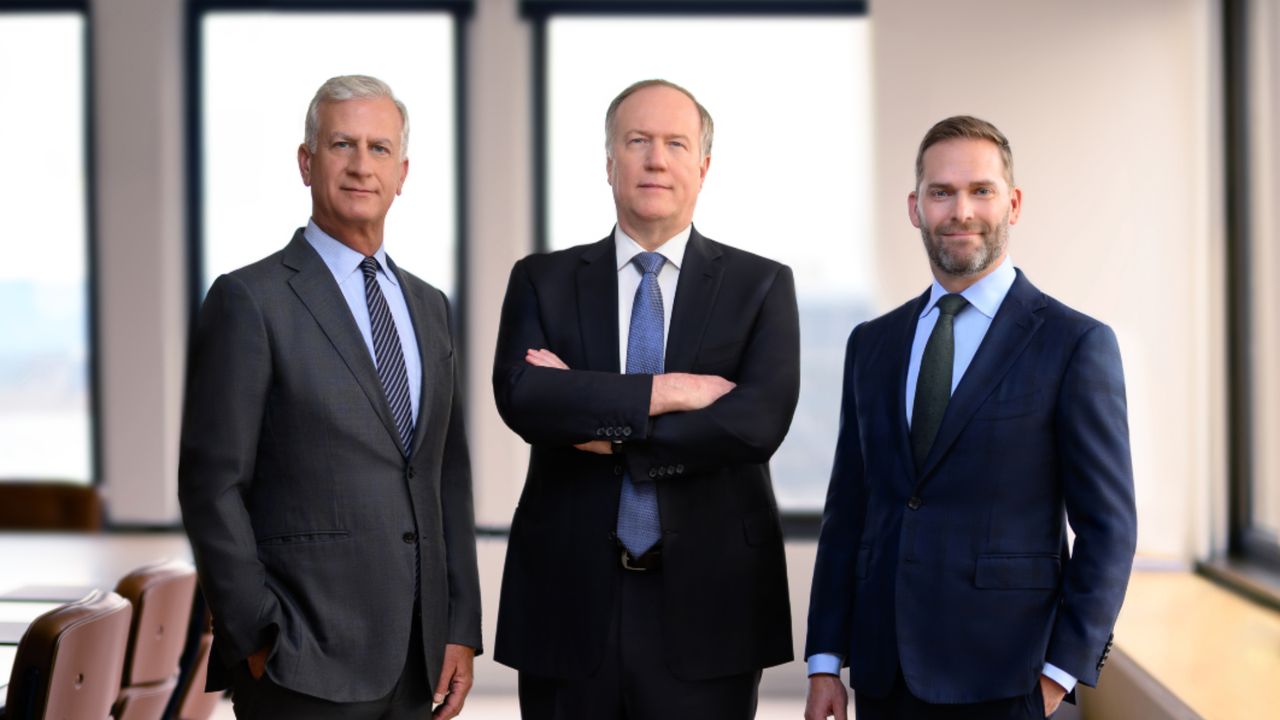Weil adds leaders from Latham to head up tech and life sciences ...